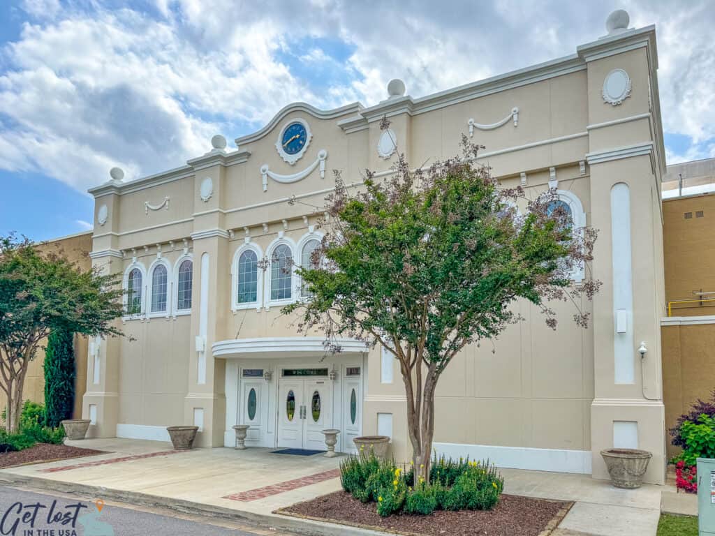 Visiting the Blue Bell Creamery in Sylacauga, Alabama
